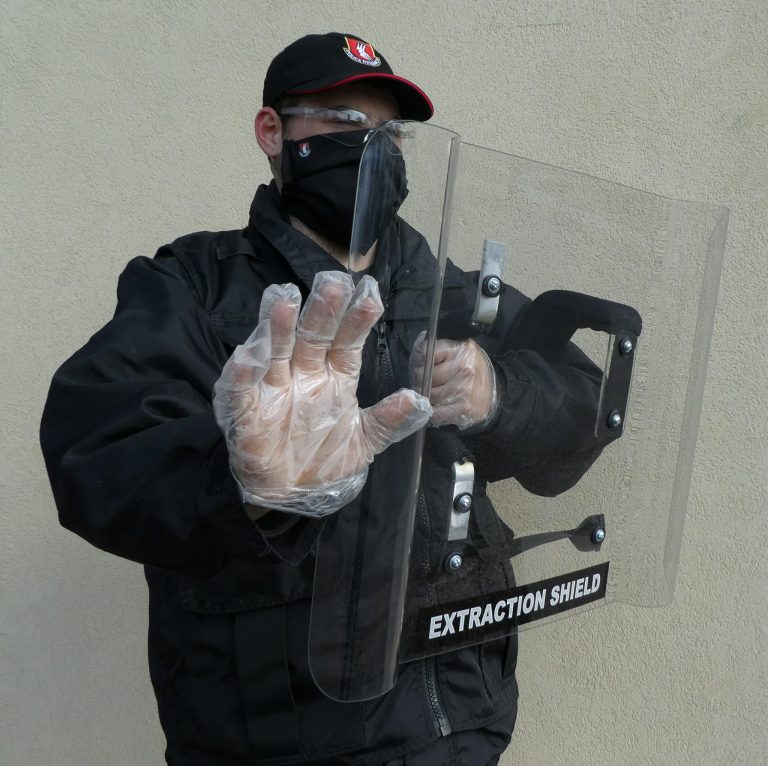 Lamperd Extraction Shield – Lamperd Less Lethal